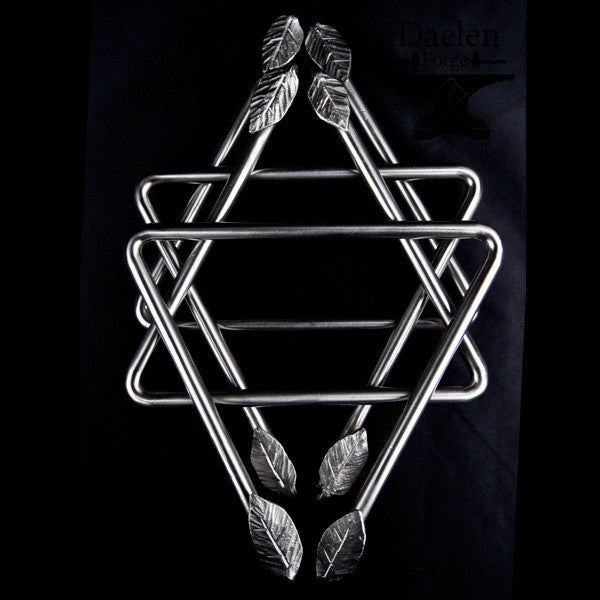 Dinner Triangle - Daelen Forge